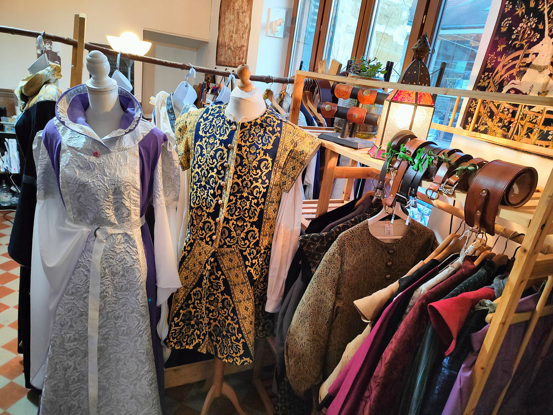 Costume médiéval et historique artisanal – Asgard Costumes