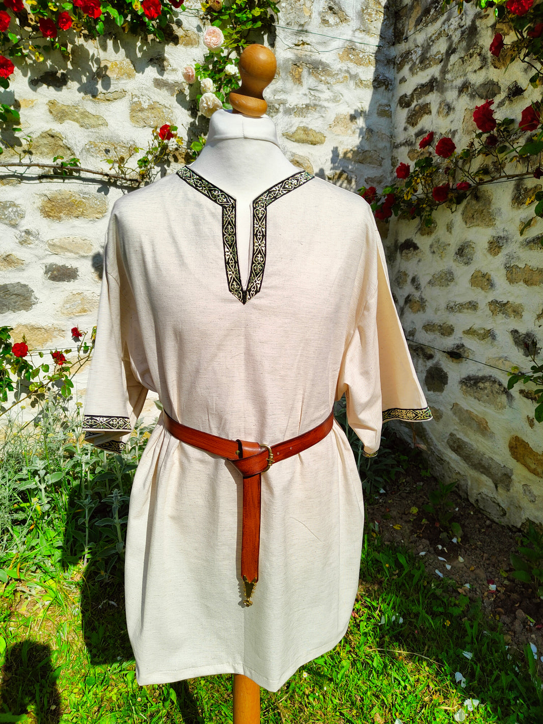 Costume médiéval et historique artisanal – Asgard Costumes